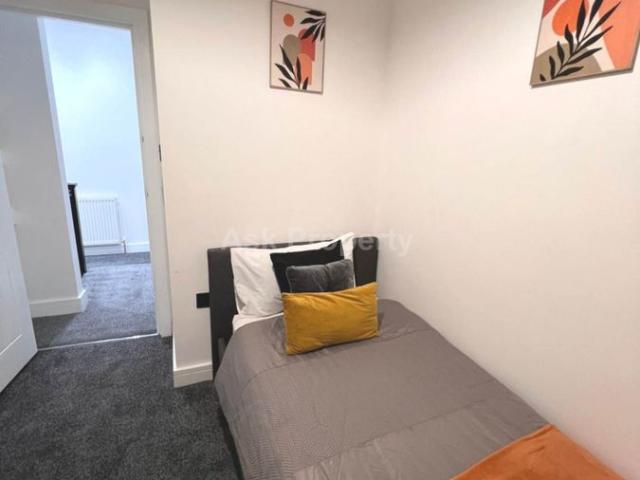 The Acres, Pilsley S45, Room to rent, £412 pcm | PrimeLocation