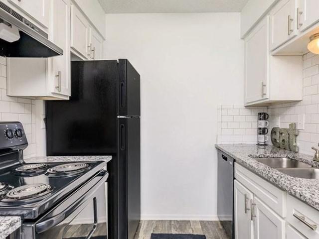 The Adaire Apartment Homes 1 Bedroom Apartment for Rent at 4400 Paluxy Dr, Tyler, TX 75703