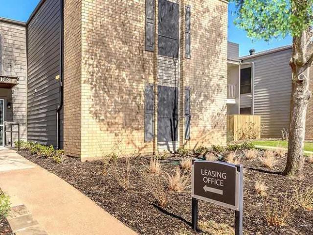 The Adaire Apartment Homes 2 Bedroom Apartment for Rent at 4400 Paluxy Dr, Tyler, TX 75703