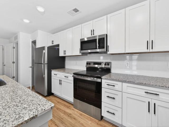 The Addenbrook Apartments 2 Bedroom Apartment for Rent at 803 Holliday Dr, Greensboro, NC 27403 Brice Street Area