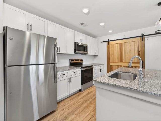 The Addenbrook Apartments 2 Bedroom Apartment for Rent at 803 Holliday Dr, Greensboro, NC 27403 Brice Street Area