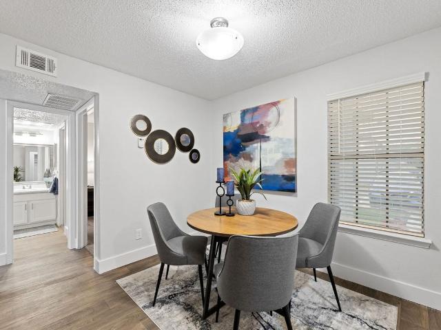 The Admiral Apartments 2 Bedroom Apartment for Rent at 3808 Post Oak Blvd, Euless, TX 76040