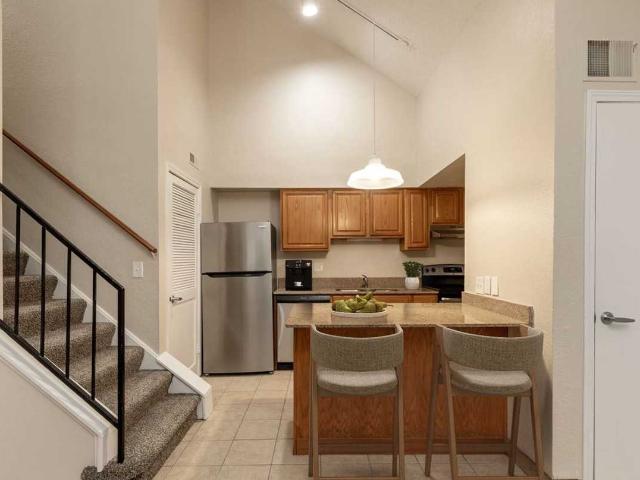 The Alcove Troy 1 Bedroom Apartment for Rent at 2600 Livernois Rd, Troy, MI 48083
