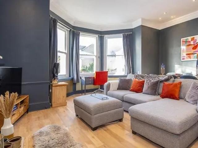 The All England Lawn Tennis Club, Royal Close, London, SW19 5RS, United Kingdom | 2 bed apartment for rent #167641841 | Rentberry