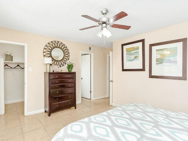 The Alora Apartments 2 Bedroom Apartment for Rent at 5500 El Camino Del Rey St, Houston, TX 77081 Gulfton