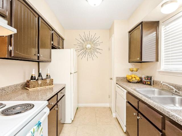 The Alora Apartments Studio Apartment for Rent at 5500 El Camino Del Rey St, Houston, TX 77081 Gulfton