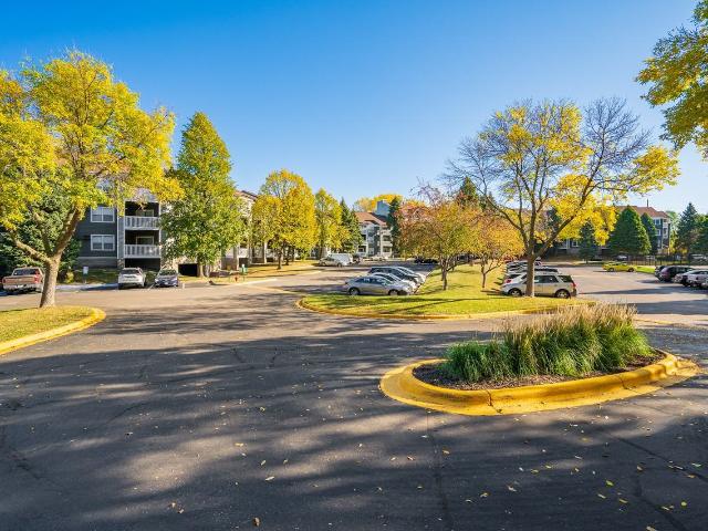 The Apex 1 Bedroom Apartment for Rent at 15101 Greenhaven Dr, Burnsville, MN 55306