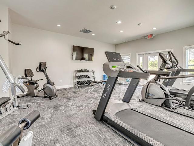 The Apex 2 Bedroom Apartment for Rent at 5293 Eastknoll Ct, Cincinnati, OH 45239 Mount Airy