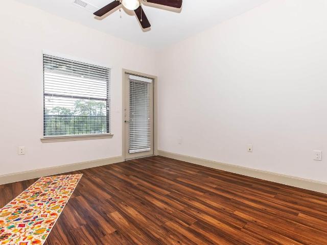 The Apex 2 Bedroom Apartment for Rent at 8520 Madie Dr, Houston, TX 77022 Northside Northline