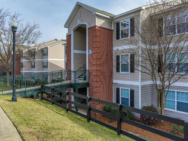 The Apex on University 2 Bedroom Apartment for Rent at 4226 University Ave, Columbus, GA 31907