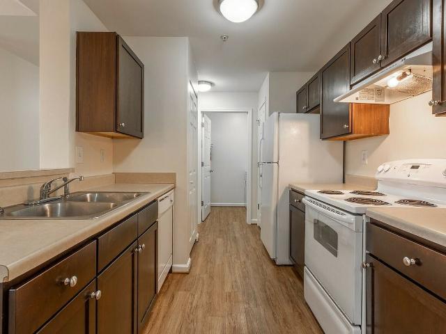The Apex on University 2 Bedroom Apartment for Rent at 4226 University Ave, Columbus, GA 31907