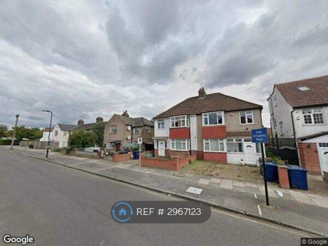 The Approach, London W3, Studio to rent, £1,300 pcm | PrimeLocation