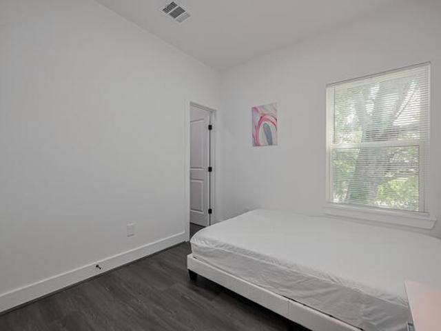 The ArtHaus Luxury New Construction Home with Private Bathrooms & Brand New Furniture Prime Location Near Universities & Transit | Move In Today!