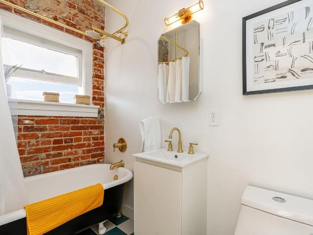 The Arts Studio Apartment for Rent at 202 E Wilson Ave, Glendale, CA 91206 City Center