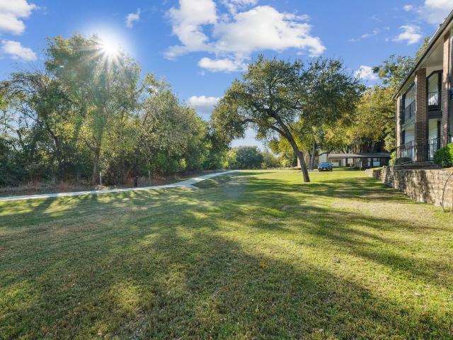 The Arbors of Euless Apartments 1 Bedroom Apartment for Rent at 1002 Fuller Wiser Rd, Euless, TX 76039