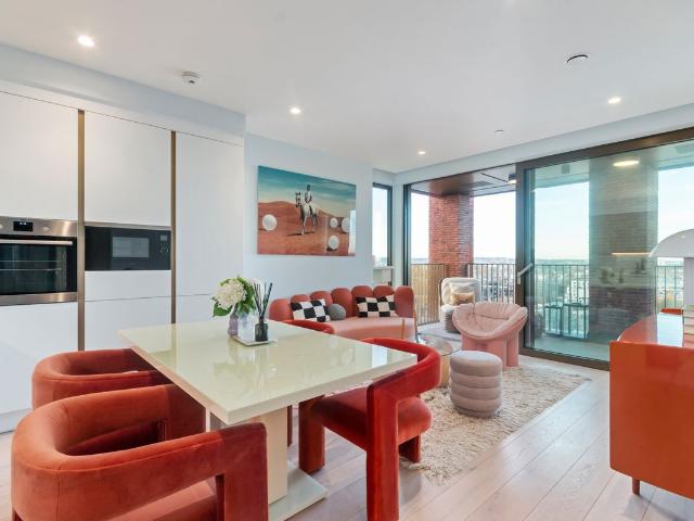 The Arc, City Road EC1V, London, 2 bed flat to rent, £4,000 pcm | PrimeLocation