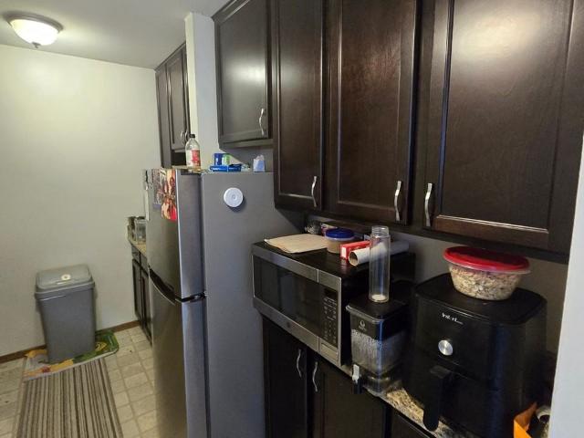 The Arden 1 Bedroom Apartment for Rent at 1106 E Knapp St, Milwaukee, WI 53202 Yankee Hill