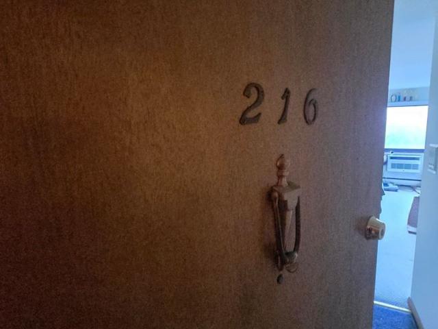 The Arden 1 Bedroom Apartment for Rent at 1106 E Knapp St, Milwaukee, WI 53202 Yankee Hill