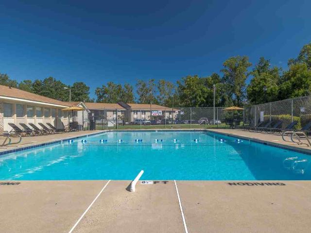 The Arlington 3 Bedroom Apartment for Rent at 3411 Old Vineyard Rd, Winston Salem, NC 27103 Old Vineyard
