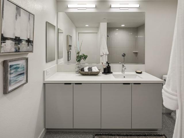 The Astra 1 Bedroom Apartment for Rent at 215 E Regent St, Inglewood, CA 90301