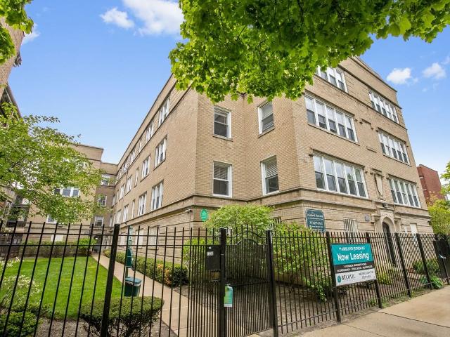 The Ashland Juneway 1 Bedroom Apartment for Rent at 7736 N Ashland Ave, Chicago, IL 60626 Rogers Park