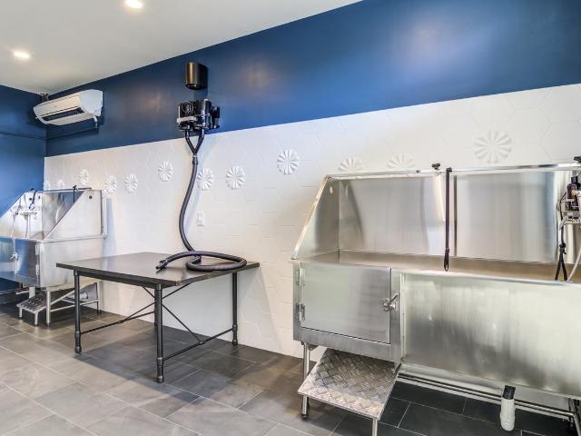 The Ashley Gables Buckhead 2 Bedroom Apartment for Rent at 530 E Paces Ferry Rd Ne, Atlanta, GA 30305 Buckhead Village