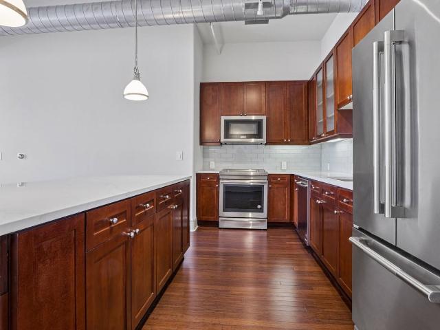 The Ashton 1 Bedroom Apartment for Rent at 2215 Cedar Springs Rd, Dallas, TX 75201 Uptown