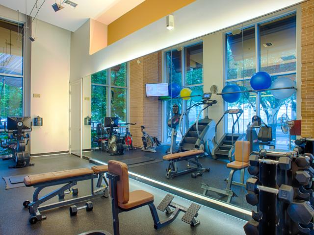 The Ashton 1 Bedroom Apartment for Rent at 2215 Cedar Springs Rd, Dallas, TX 75201 Uptown