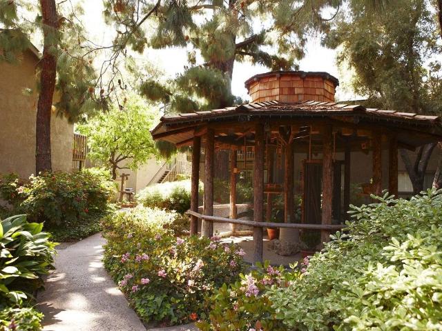 The Aspens Fairhaven 2 Bedroom Apartment for Rent at 1201 Fairhaven Ave, Santa Ana, CA 92705 Cabrillo Park