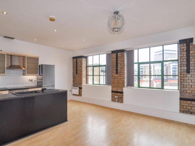 The Atrium, Redcliffe St, BS1 2 bed apartment to rent £1,700 pcm £392 pw