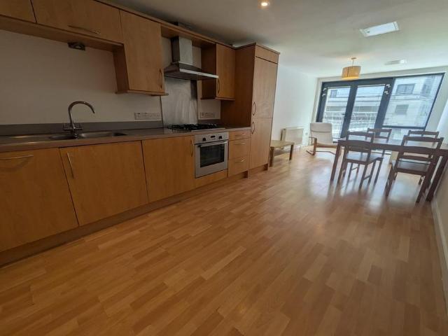 The Atrium, Waterfront Plaza, NG2 3BT 2 bed apartment to rent £1,050 pcm £242 pw