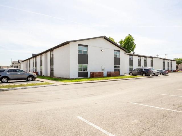 The Autry 1 Bedroom Apartment for Rent at 917 24th Ave Sw, Norman, OK 73069
