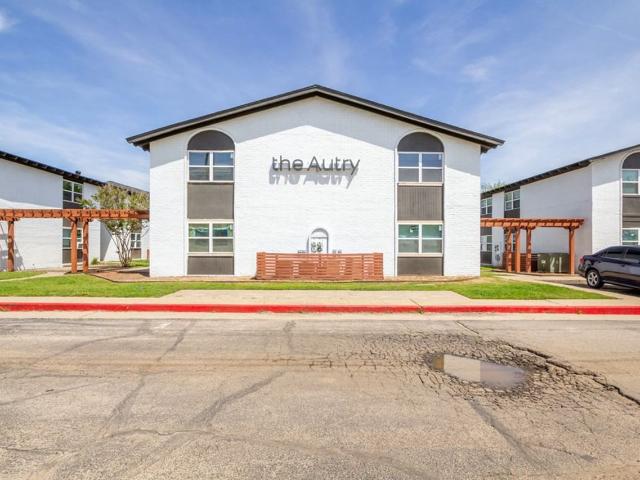 The Autry 2 Bedroom Apartment for Rent at 917 24th Ave Sw, Norman, OK 73069