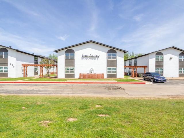 The Autry 2 Bedroom Apartment for Rent at 917 24th Ave Sw, Norman, OK 73069