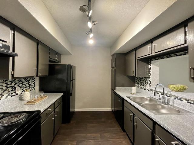 The Aubrey 2 Bedroom Apartment for Rent at 2310 Crescent Park Dr, Houston, TX 77077 Briarforest
