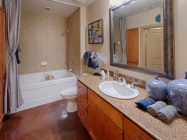 The Augusta 2 Bedroom Apartment for Rent at 2660 Augusta Dr, Houston, TX 77057 Great Uptown