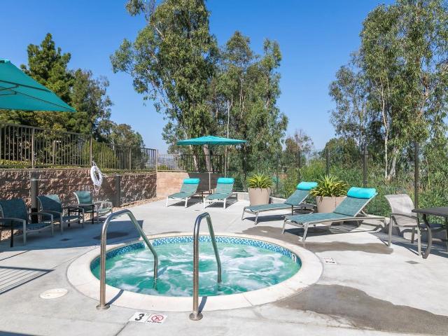 The Avenue at Carlsbad 2 Bedroom Apartment for Rent at 2262 Avenida Magnifica, Carlsbad, CA 92008