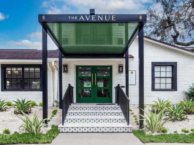 The Avenue Apartments 2 Bedroom Apartment for Rent at 9101 Avenue Club Dr, Temple Terrace, FL 33637