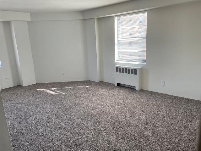 The Avenue apartments Studio Apartment for Rent at 2235 Saint Marys Ave, Omaha, NE 68102 Park East