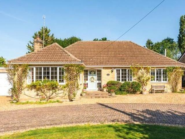 The Avenue, Bletsoe, 4 Bedroom Bungalow