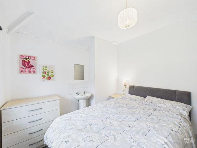 The Avenue, Brighton BN2, 5 bed semi detached house to rent, £2,817 pcm | PrimeLocation