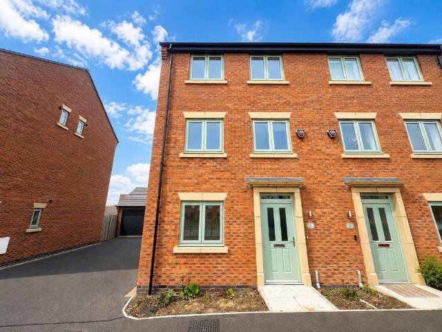 The Avenue, Corby 4 bed semi detached house to rent £1,630 pcm £376 pw