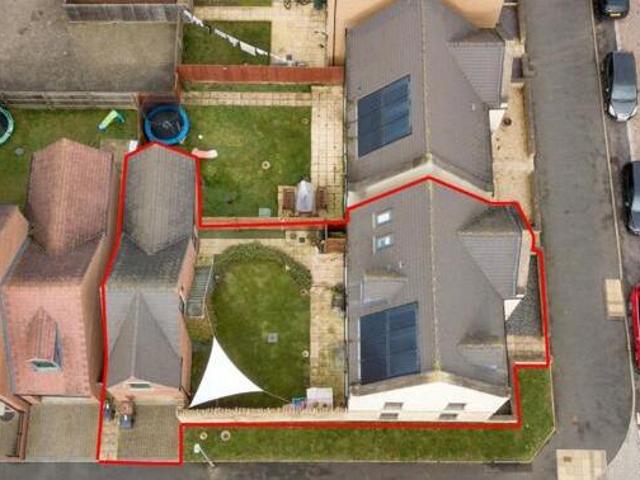 The Avenue, Corby, 5 Bedroom Detached