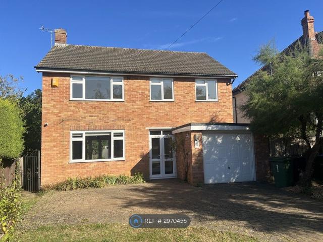 The Avenue, Esher KT10, 4 bed detached house to rent, £3,800 pcm | PrimeLocation