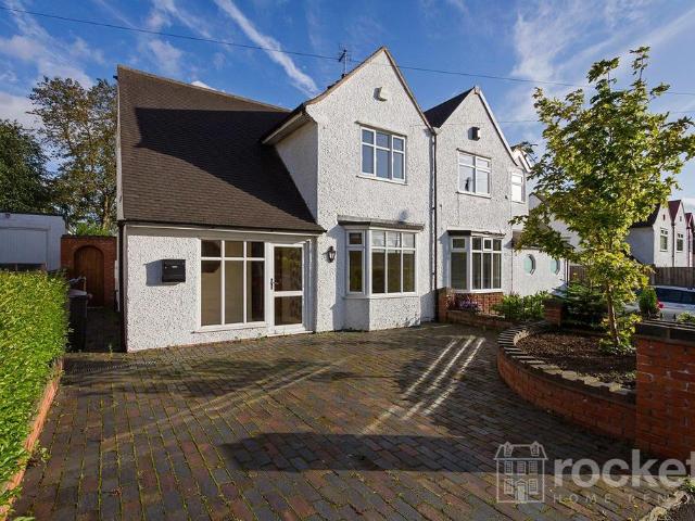 The Avenue, Hartshill, Stoke On. 3 bed detached house to rent £1,495 pcm £345 pw