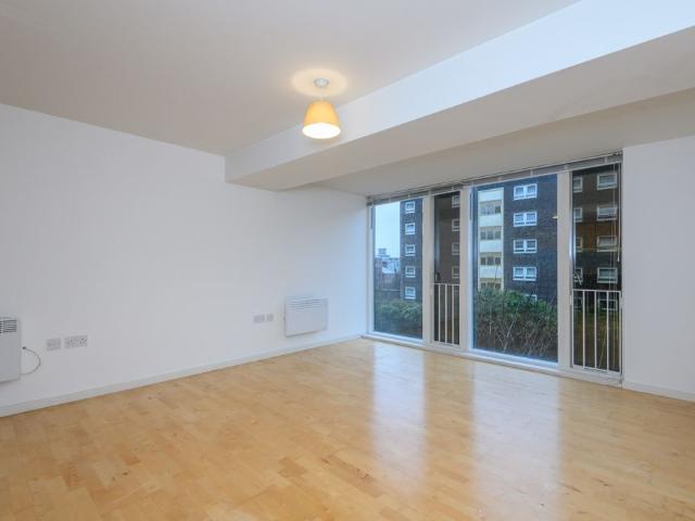 The Avenue, Leeds LS9, 2 bed flat to rent, £1,095 pcm | PrimeLocation