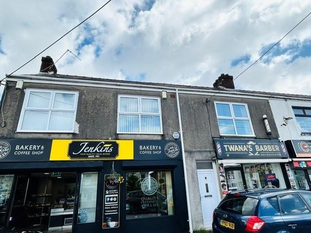 The Avenue, Llanelli SA14, 2 bed flat to rent, £750 pcm | PrimeLocation
