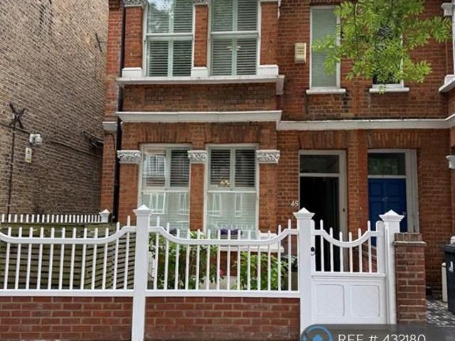 The Avenue, London, W4 5 bed semi detached house to rent £6,000 pcm £1,385 pw