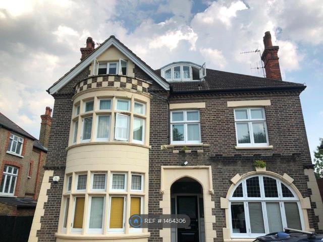 The Avenue, Surrey KT4, Room to rent, £995 pcm | PrimeLocation