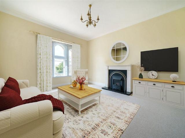 The Avenue, Sherborne, DT9
